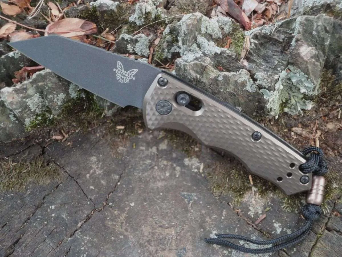 Benchmade 2900BK-1 Auto Immunity - Revolver Tactical